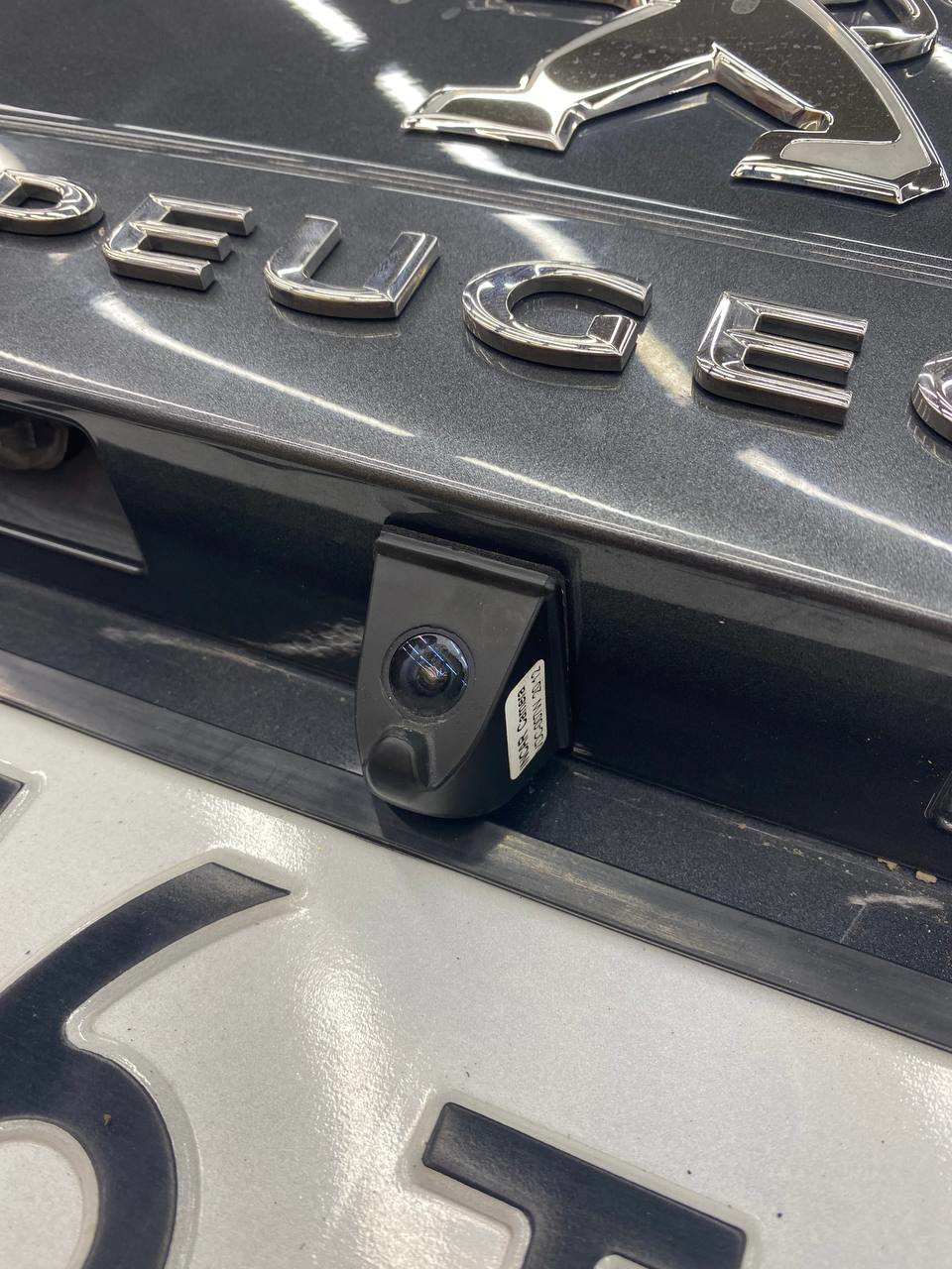 Камера заднего вида с омывателем — Peugeot Traveller, 2 л, 2019 года ...