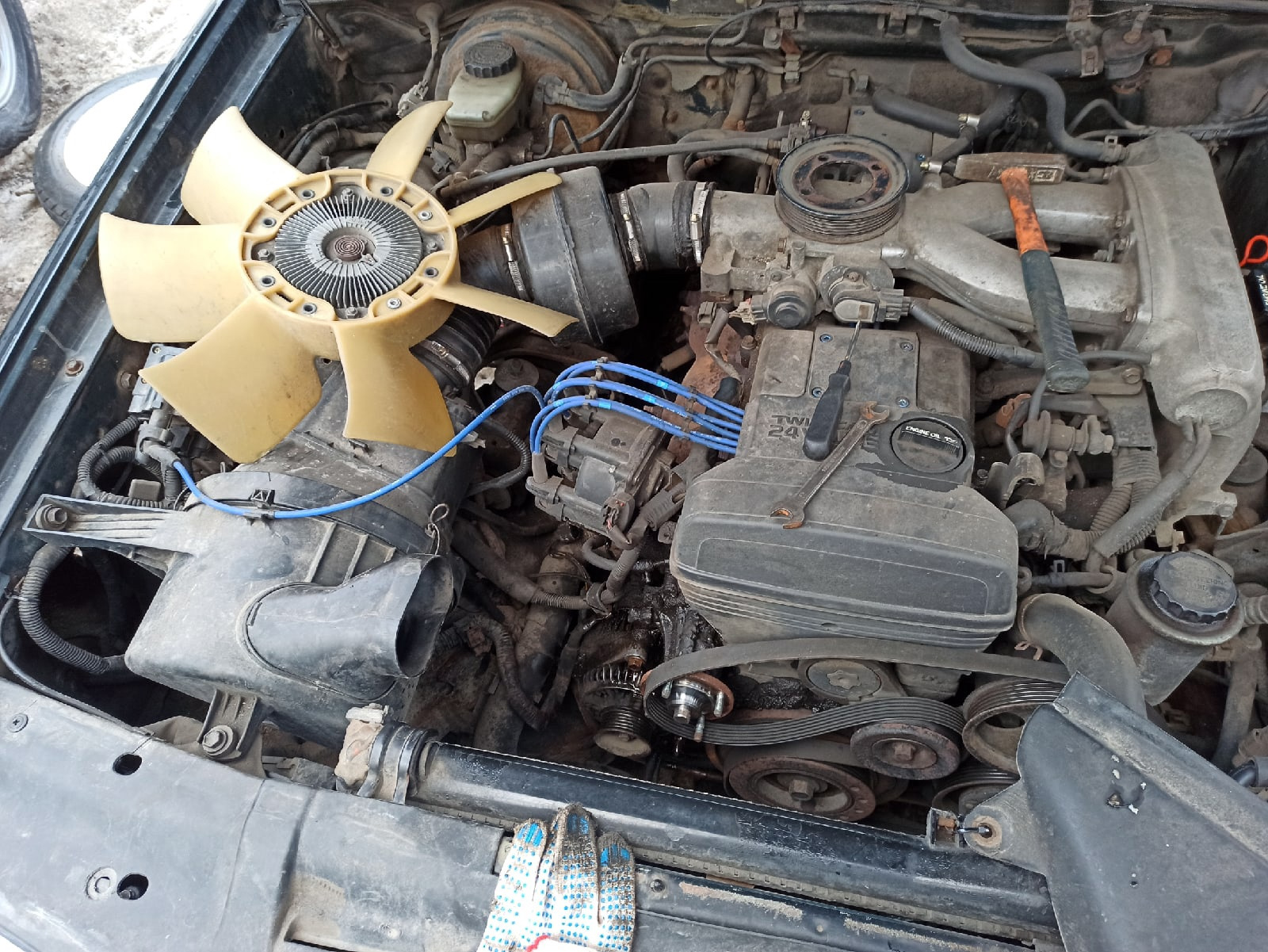 Замена генератора. — Toyota Crown (S140), 2,5 л, 1992 года | запчасти ...