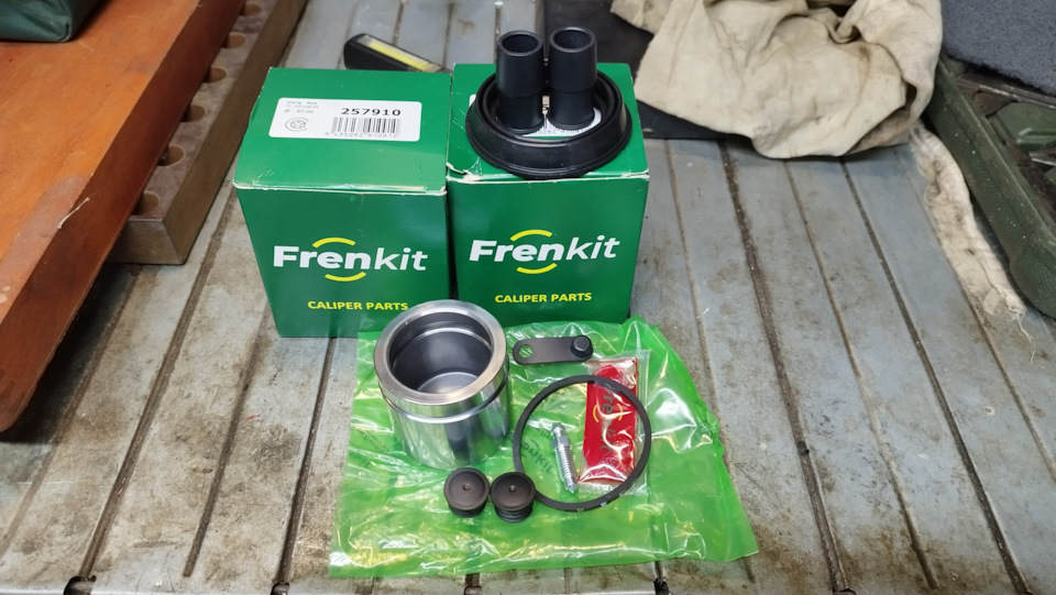 Переборка передних суппортов Е83 — BMW X3 (E83), 2,5 л, 2006 года ...