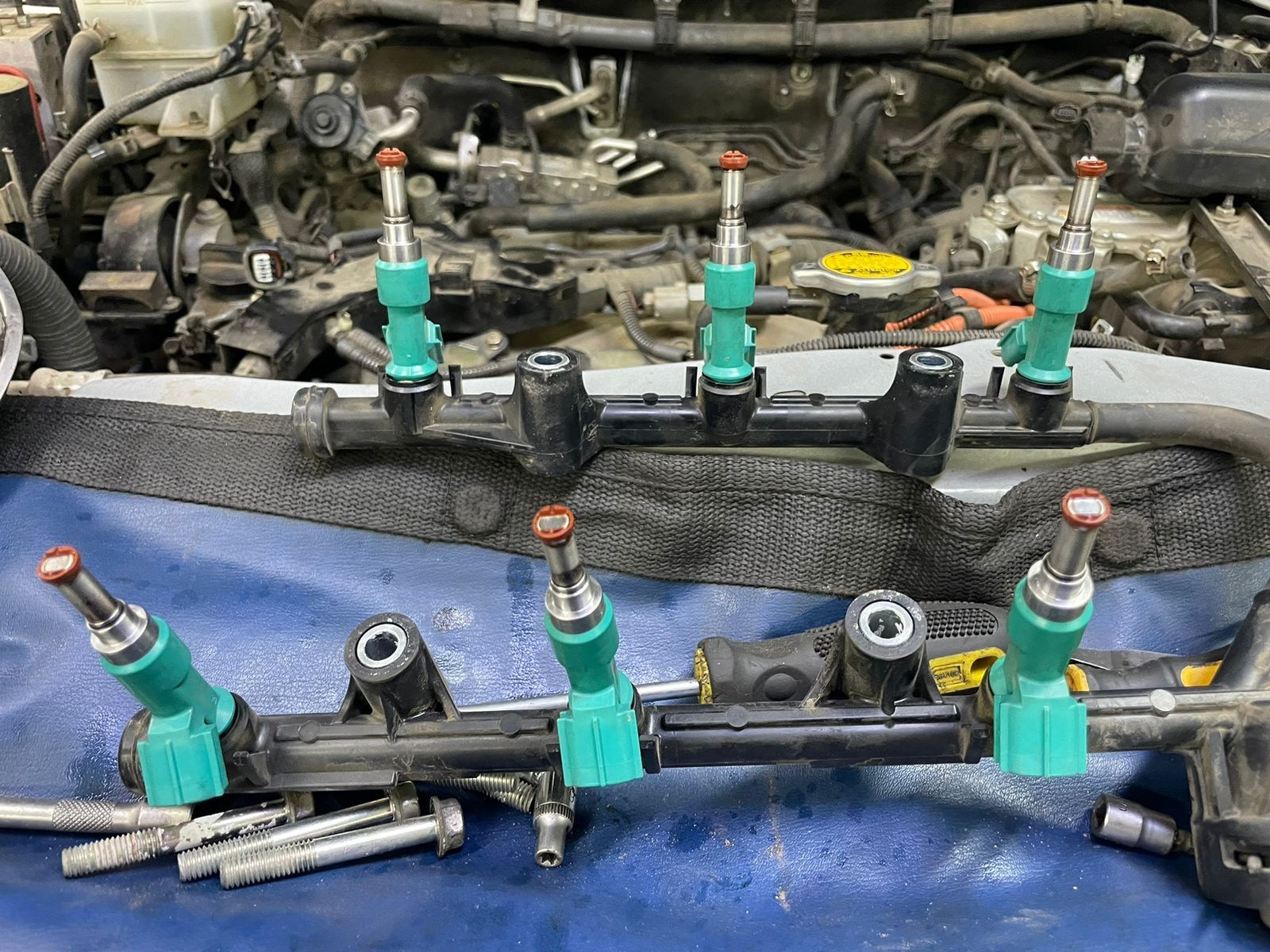 Чистка ДМРВ, форсунок, дроссельной заслонки, ЕГР и впуска — Lexus RX ...