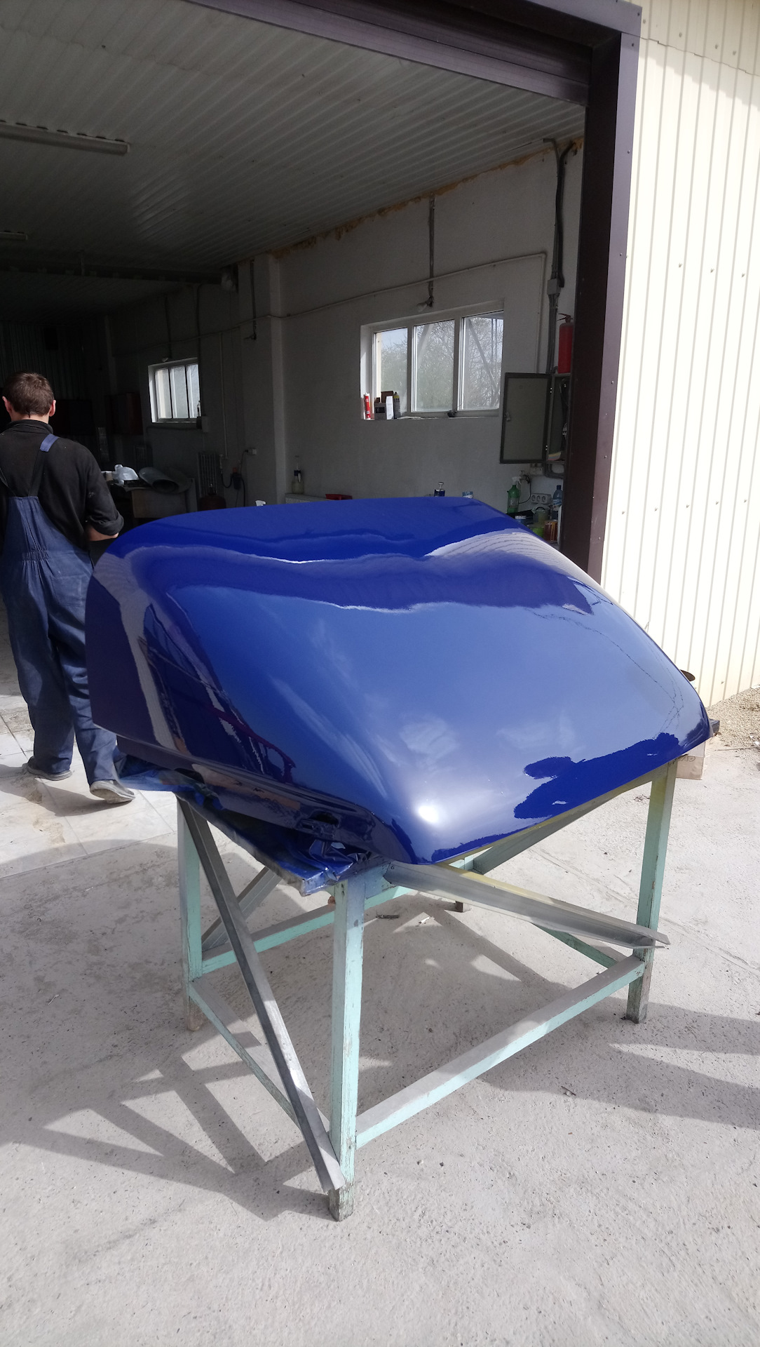 Покраска спойлера в цвет кабины — Hyundai Porter (3G), 2,5 л, 2008 года ...