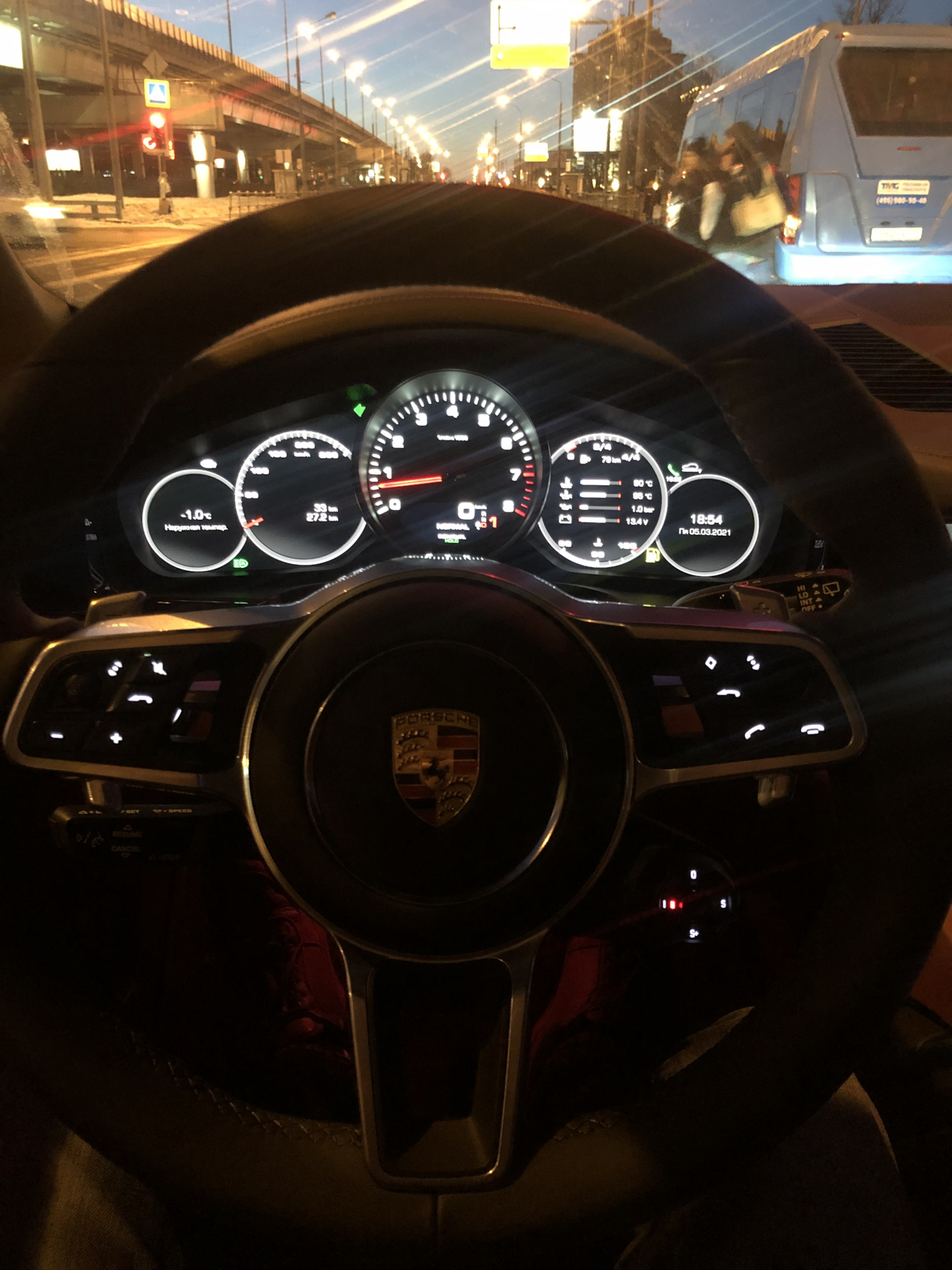 Знакомство и первое ночное рандеву — Porsche Cayenne (3G), 3 л, 2021 года | обкатка | DRIVE2