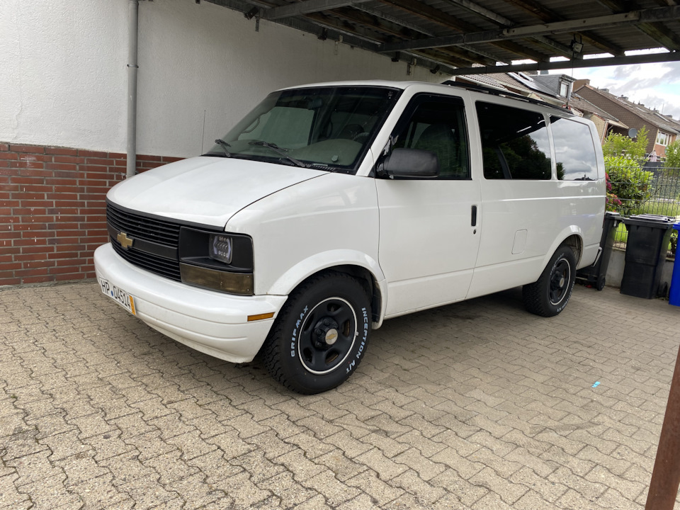 Расклеился…)) — Chevrolet Astro II, 4,3 л, 2004 года | просто так | DRIVE2