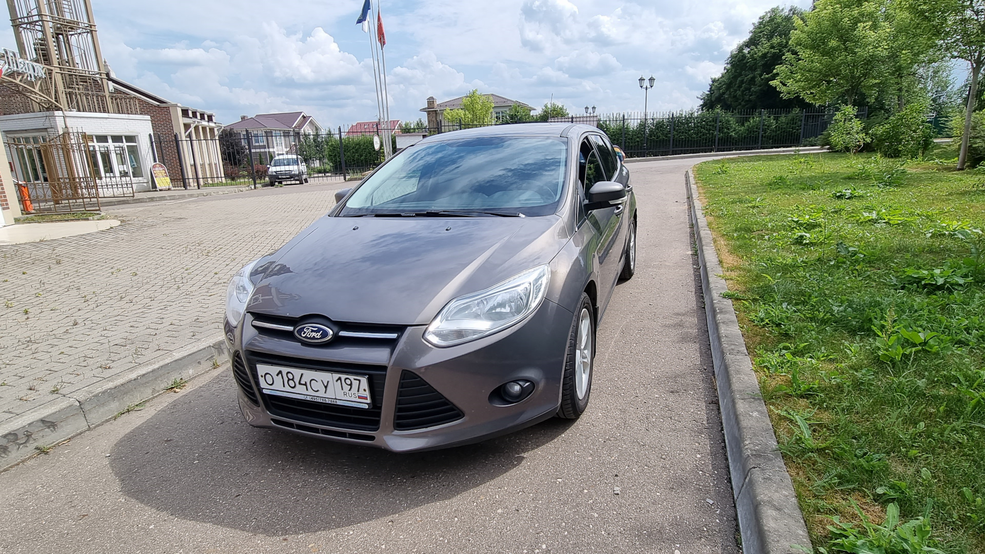 Ford Focus Wagon III 1.6 бензиновый 2012 | на DRIVE2