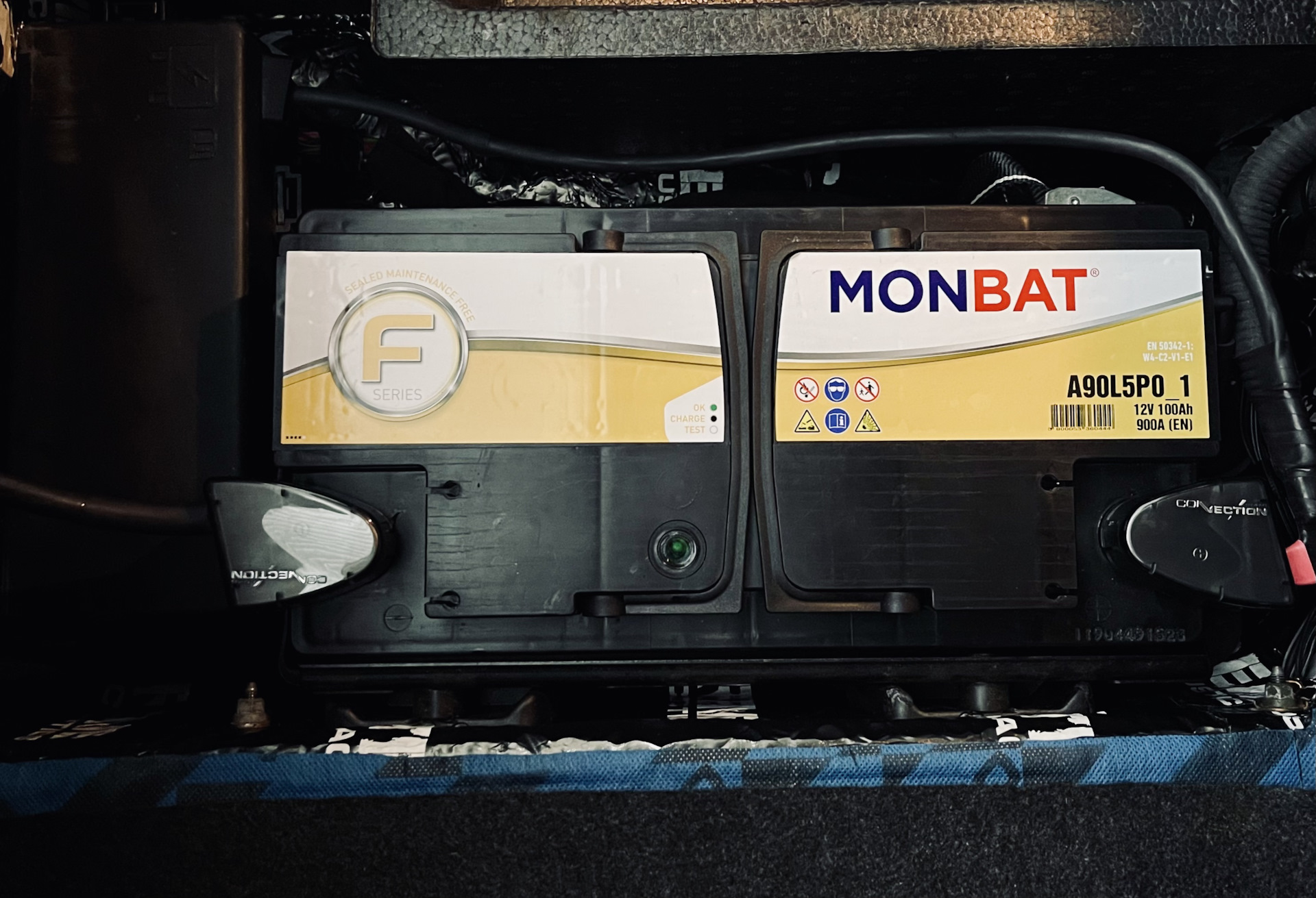 Battery Replacement — Dodge Challenger, 6,4 л, 2011 года | расходники ...