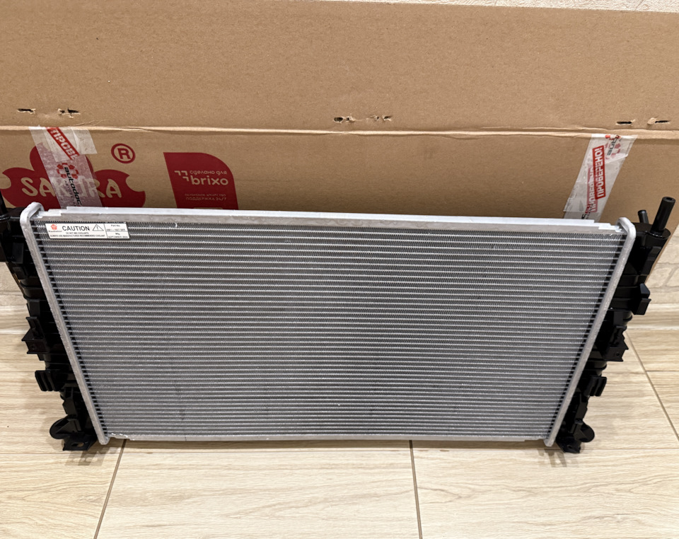 Замена патрубков, радиаторов и антифриза — Ford Focus Hatchback II, 1,6 ...