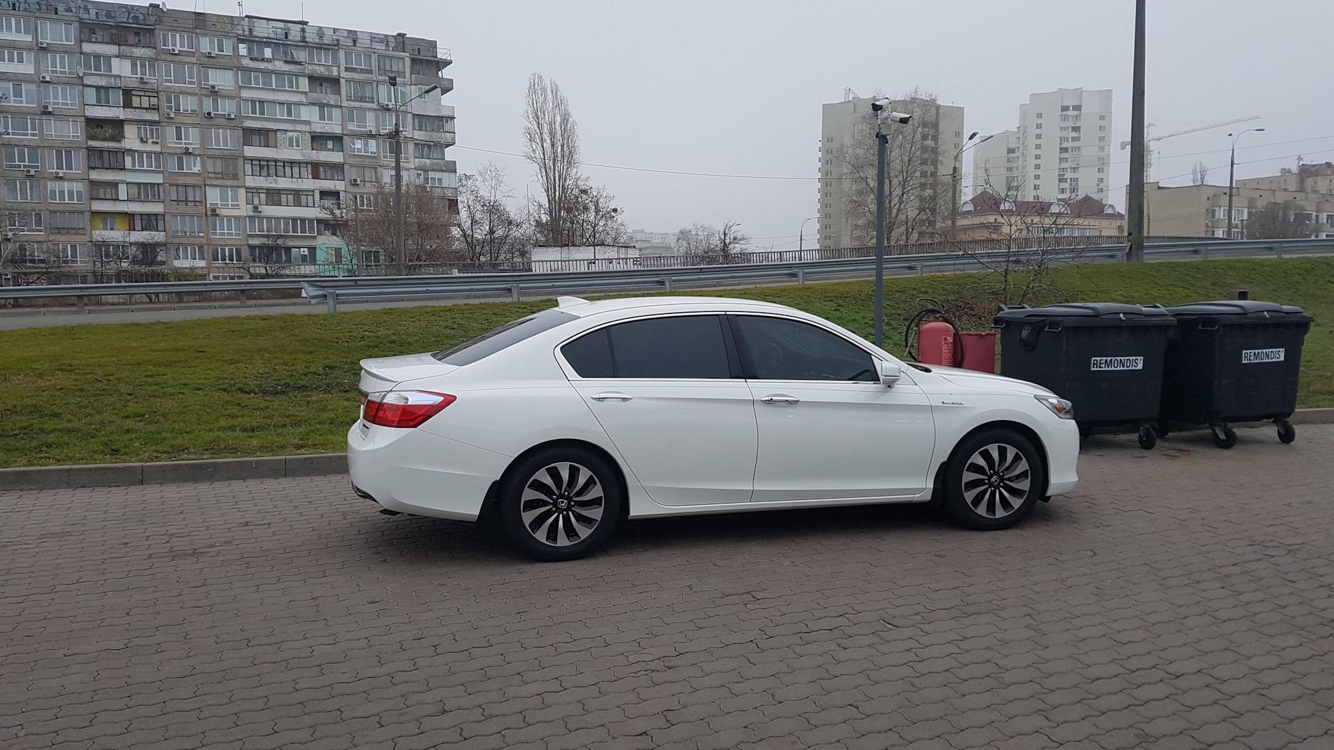 Honda Accord (9G) 2.0 гибридный 2014 | Hybrid 2.0 на DRIVE2