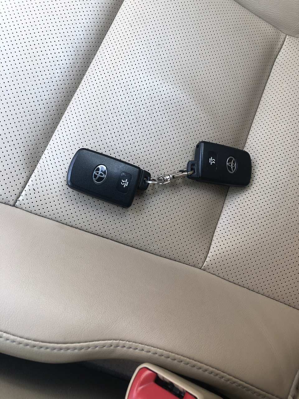 Как активировать второй Смарт ключ Камри 50 — DRIVE2