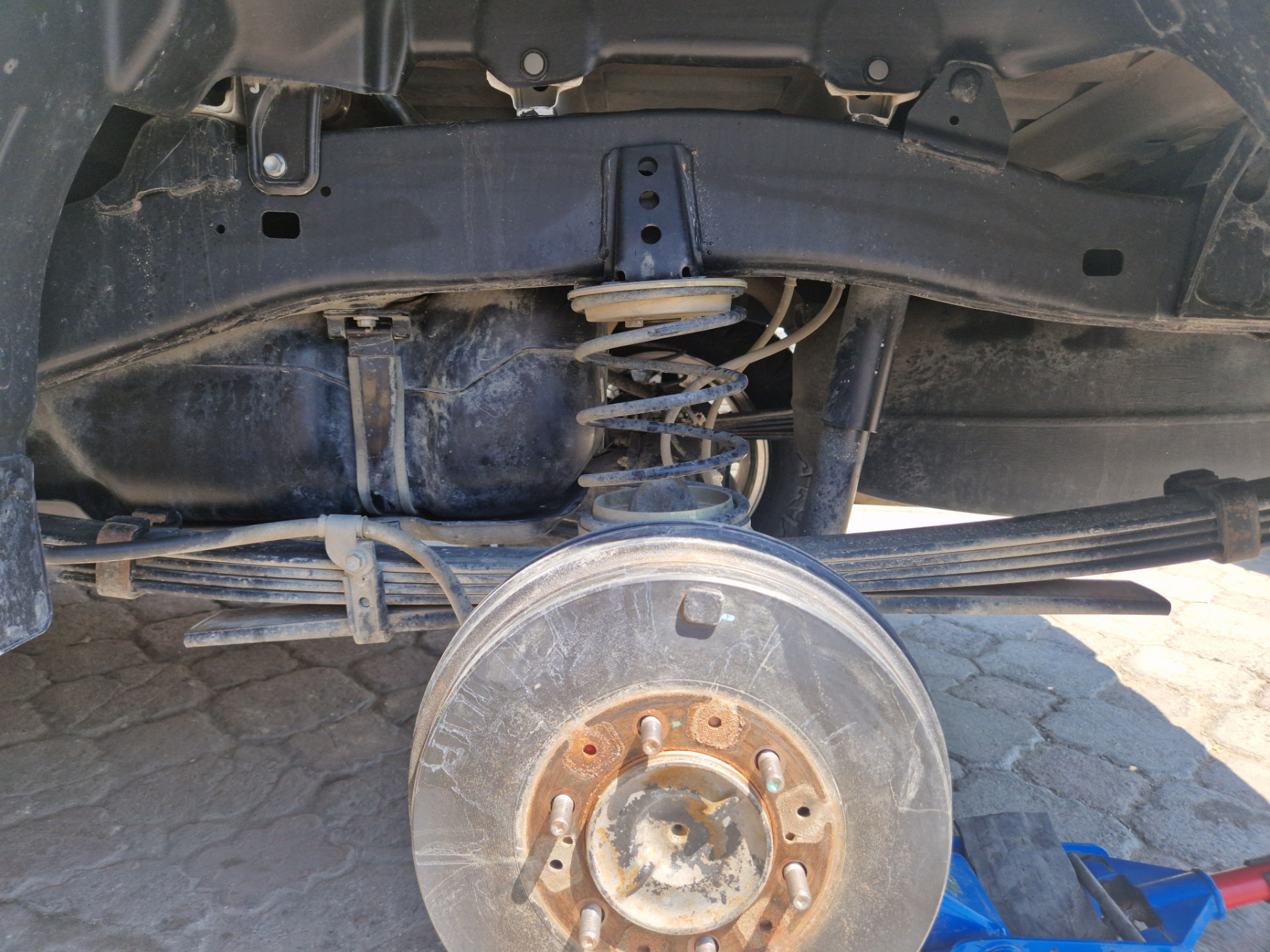 Maxxis Razer АТ — Toyota Hilux (8G), 4 л, 2022 года | шины | DRIVE2