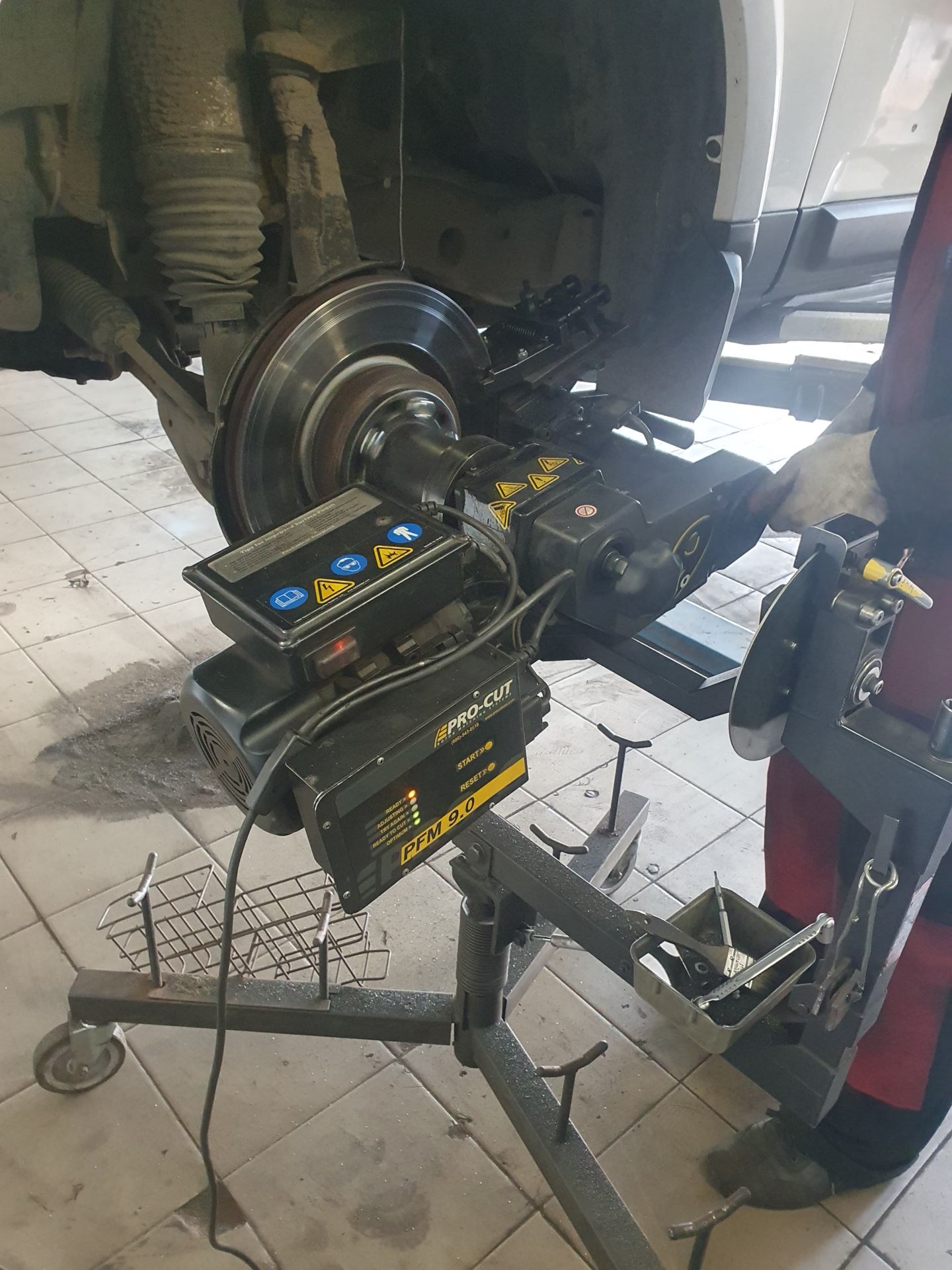 Проточка тормозных дисков Discovery 4 — Land Rover Discovery IV, 3 л ...