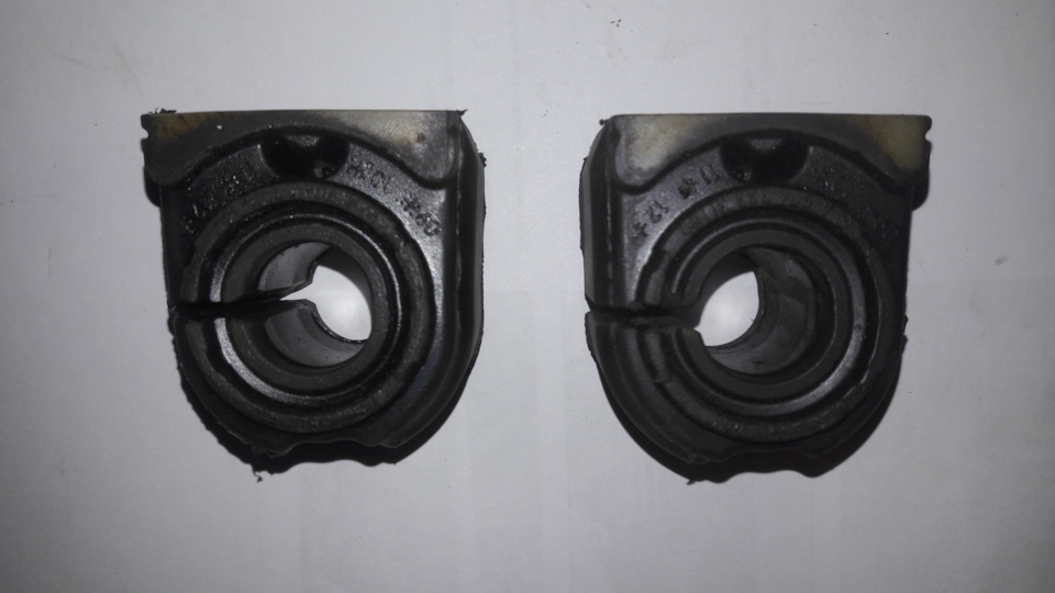 A9063233685 Втулка кронштейна стабилизатора Mercedes | Запчасти на DRIVE2