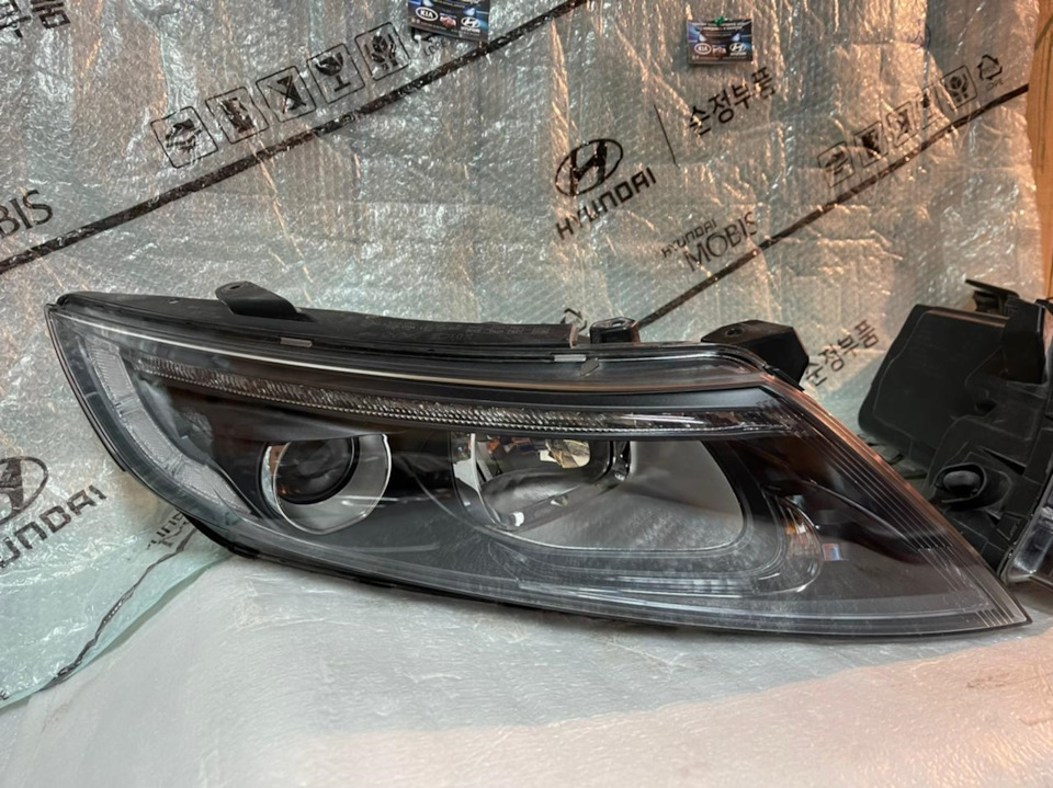 Фара левая и правая Kia Optima 3 на KIA Optima (4G), KIA Optima (3G). Б ...