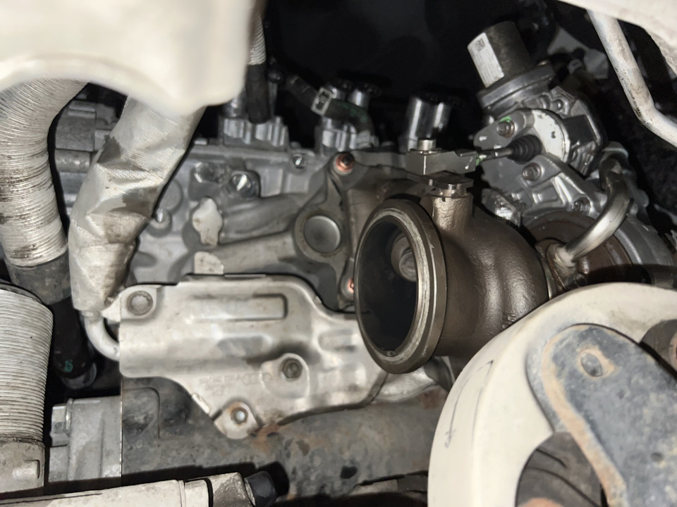 St3 на CUL (CULB) мотор на базе гибридной турбины — Audi Q3 (1G), 2 л ...