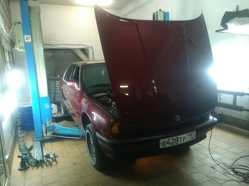 Глушитель — BMW 5 series (E34), 2,5 л, 1990 года | поломка | DRIVE2