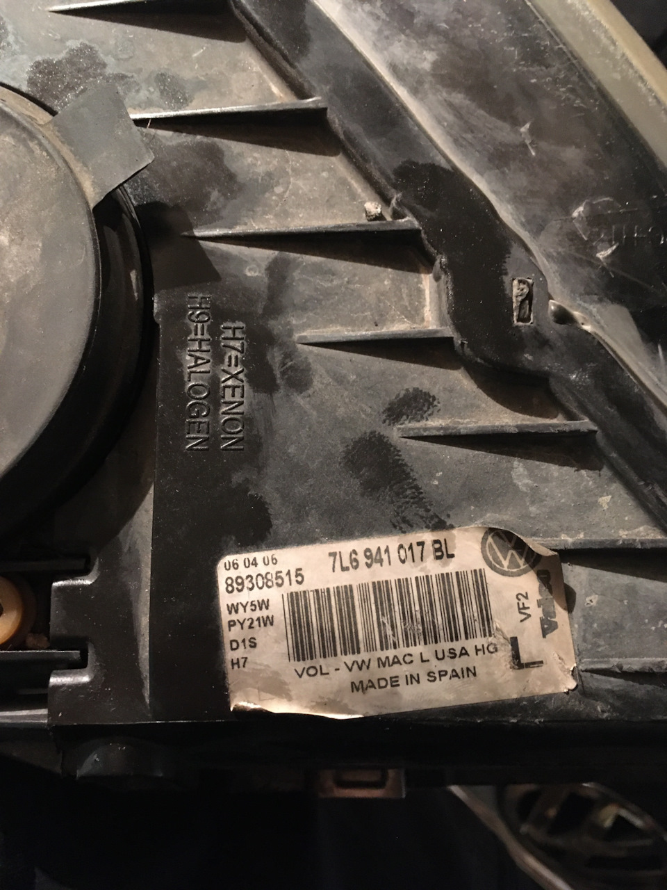 7L6941017BL Фара левая Volkswagen Touareg VAG | Запчасти на DRIVE2