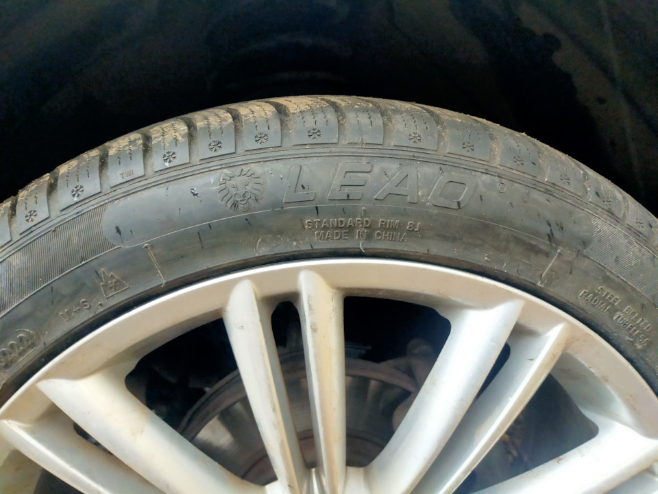 Китайская липучка на зиму — Chevrolet Captiva (1G), 2,2 л, 2012 года ...
