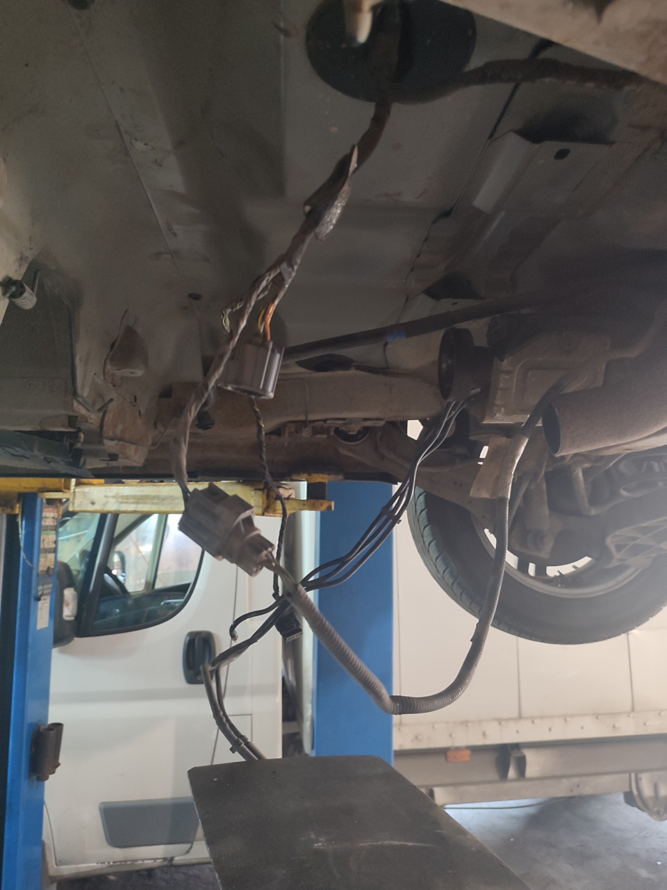 Бензонасос сказал всё, я ужоху… — Volvo XC70 III, 3,2 л, 2009 года ...