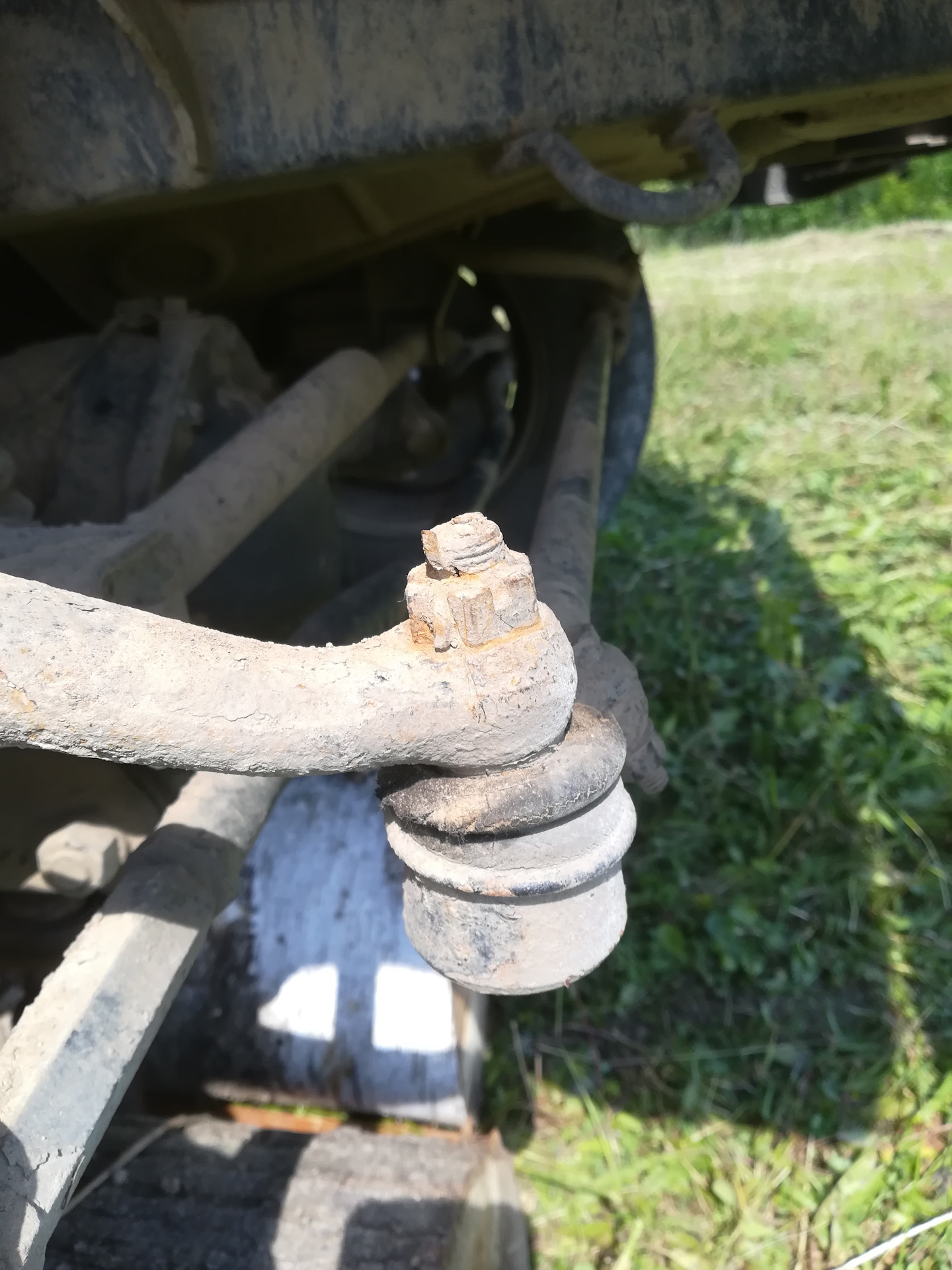 Замена рулевого наконечника — УАЗ 315195 Hunter, 2,7 л, 2015 года ...