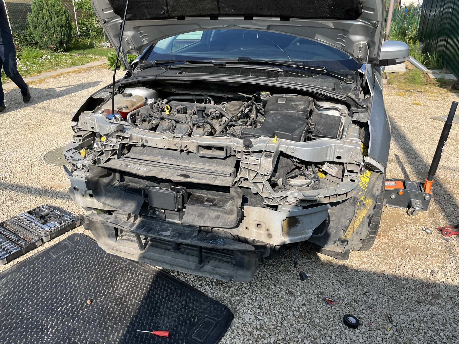 ТО-12 (103674 км) — Ford Focus Wagon III, 1,6 л, 2017 года | плановое ...