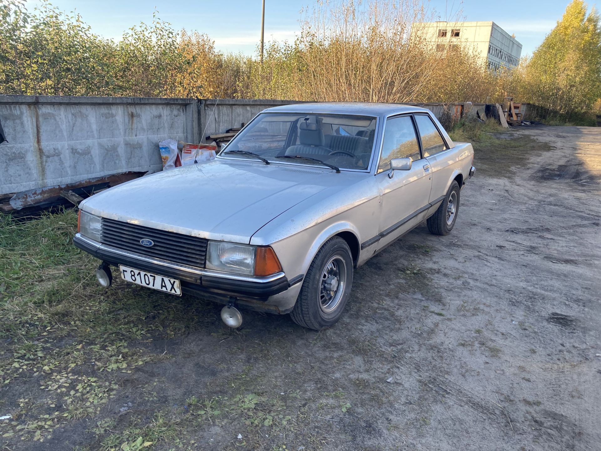 Осенняя фотосессия — Ford Granada Mark II, 2 л, 1979 года | фотография ...