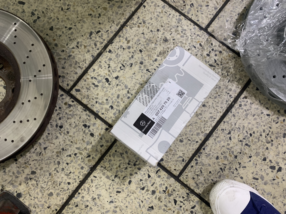 Тормоза- только оригинал — Mercedes-Benz E-class (W212), 1,8 л, 2012 ...