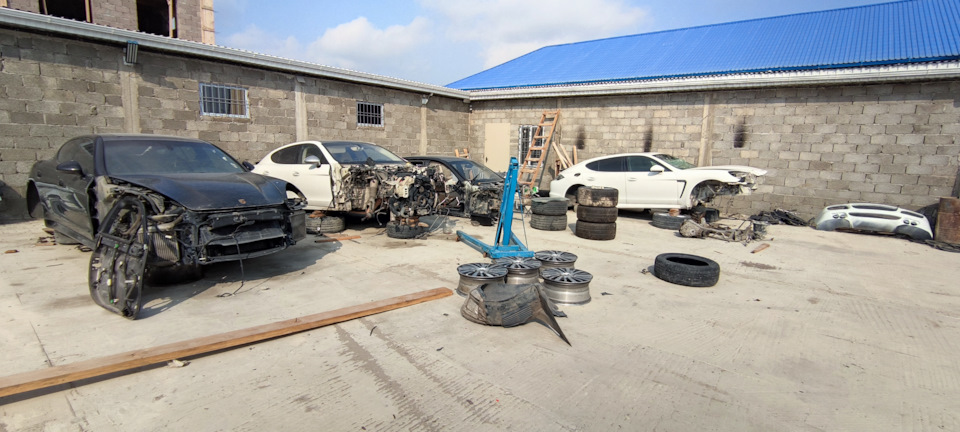 #porsche_696_: отзывы, цены, фото