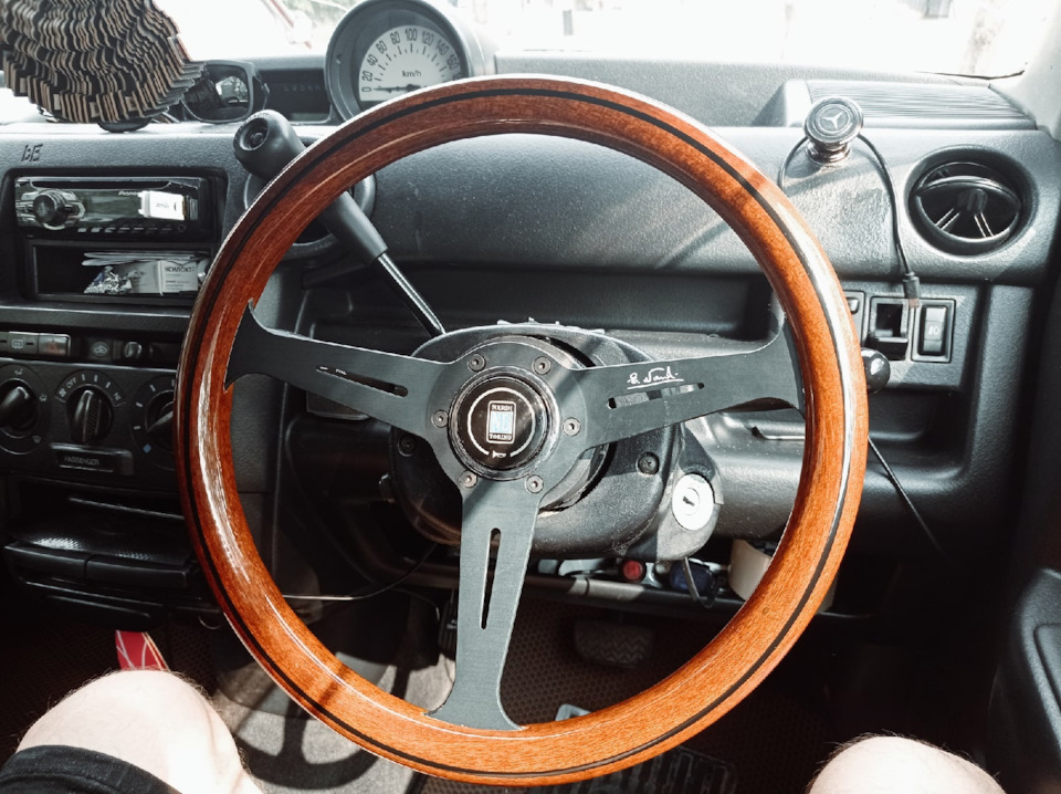 руль NARDI — Toyota bB (1G), 1,5 л, 2001 года | тюнинг | DRIVE2