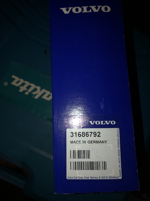 То 1 замена грм и агрегатного ремня — Volvo S60 (3G), 2 л, 2020 года ...
