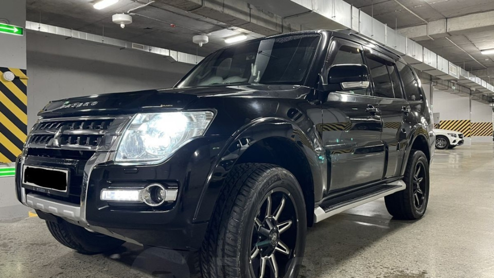 Ищу кнопку r/d lock — Mitsubishi Pajero (4G), 3 л, 2011 года | поломка ...