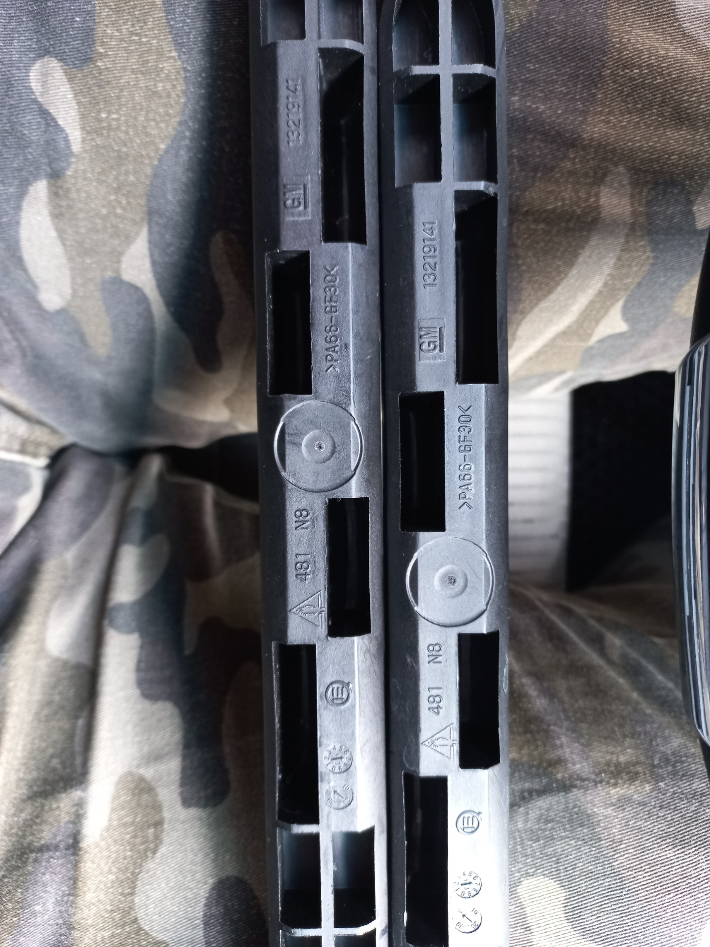 Замена стоек стабилизатора GM 13219141 — Chevrolet Cruze (1G), 1,6 л ...