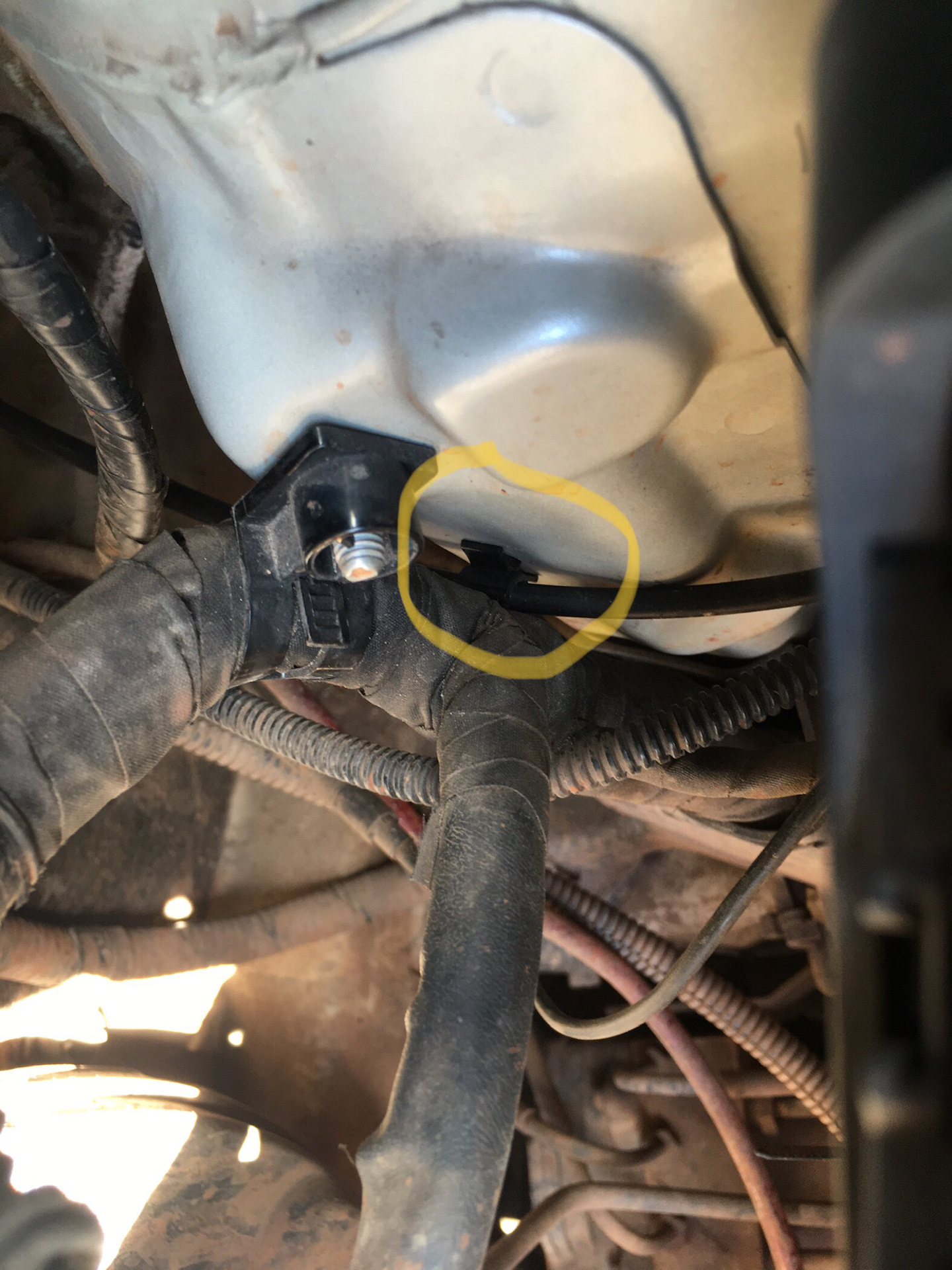 Замена троса капота — Hyundai Solaris (1G), 1,6 л, 2011 года | своими ...