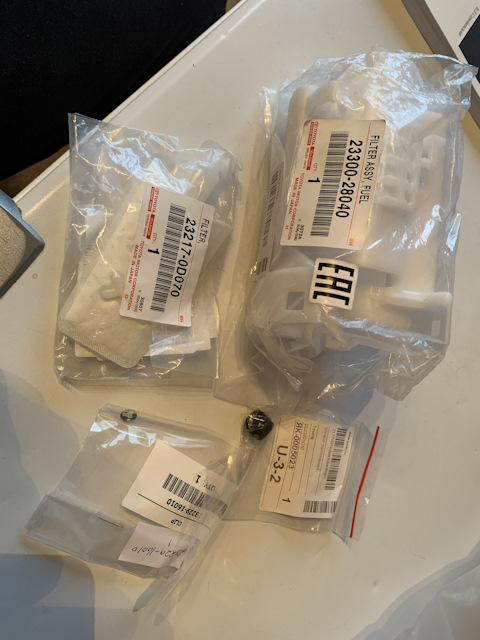 2330028040 Фильтр топливный TOYOTA LEXUS | Запчасти на DRIVE2