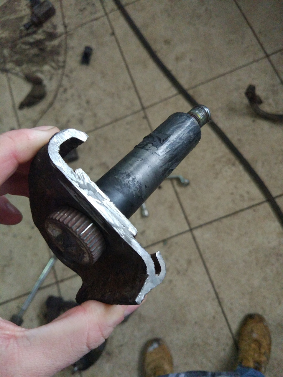 Замена передней подвески — Mitsubishi Pajero (2G), 2,8 л, 1994 года ...