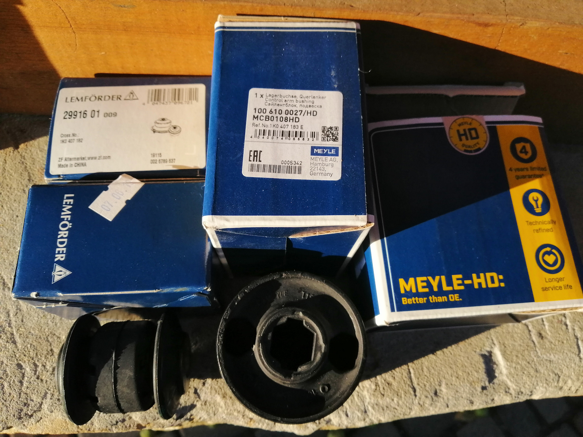 Замена сайлентблоков на передних рычагах — Volkswagen Touran (1G), 1,6 ...