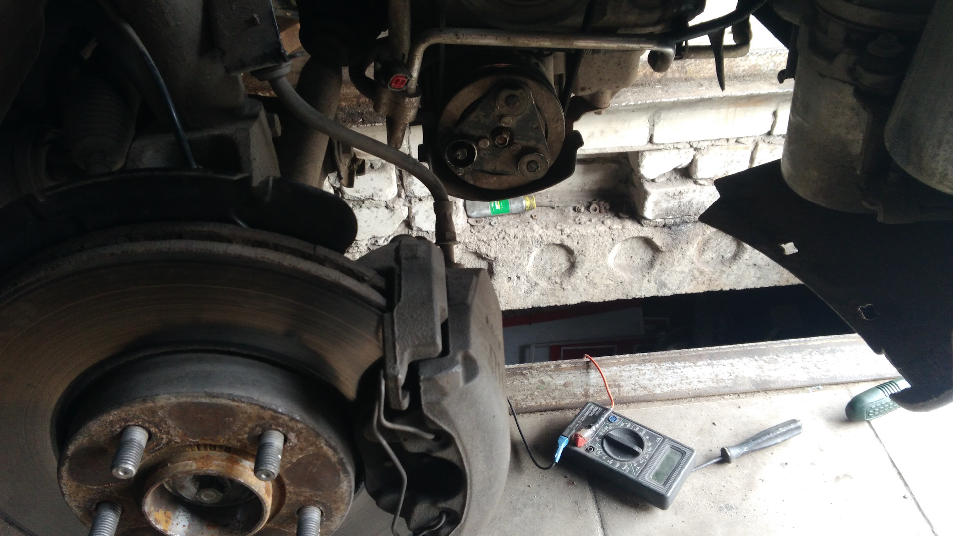 Прижимная пластина муфты компрессора кондиционера — Ford Focus II ...