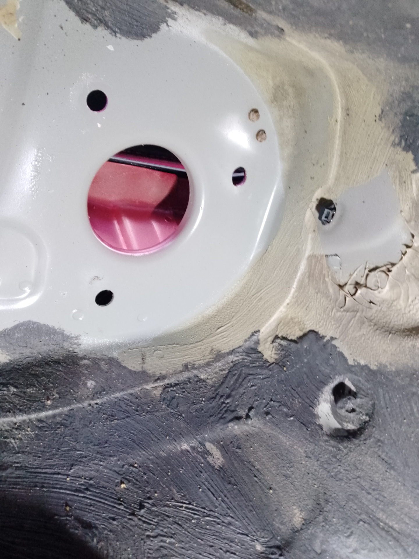 Победил глухой стук с правой стороны который никто не слышит. — Chery ...