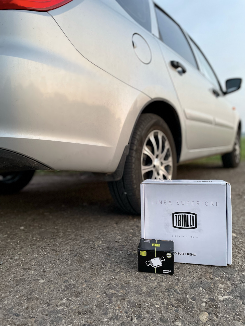 Тормозные диски и колодки TRIALLI — Lada Гранта Лифтбек (1G), 1,6 л ...