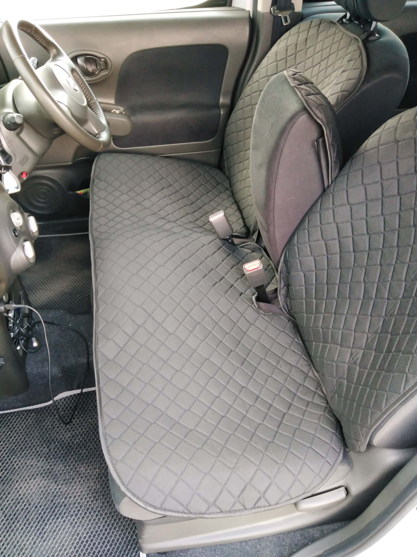 Накидки на сиденья. — Nissan Cube III, 1,5 л, 2018 года | аксессуары | DRIVE2