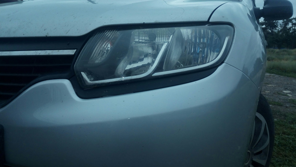 Бампер на месте . Всё ОК — Renault Logan (2G), 1,6 л, 2016 года ...