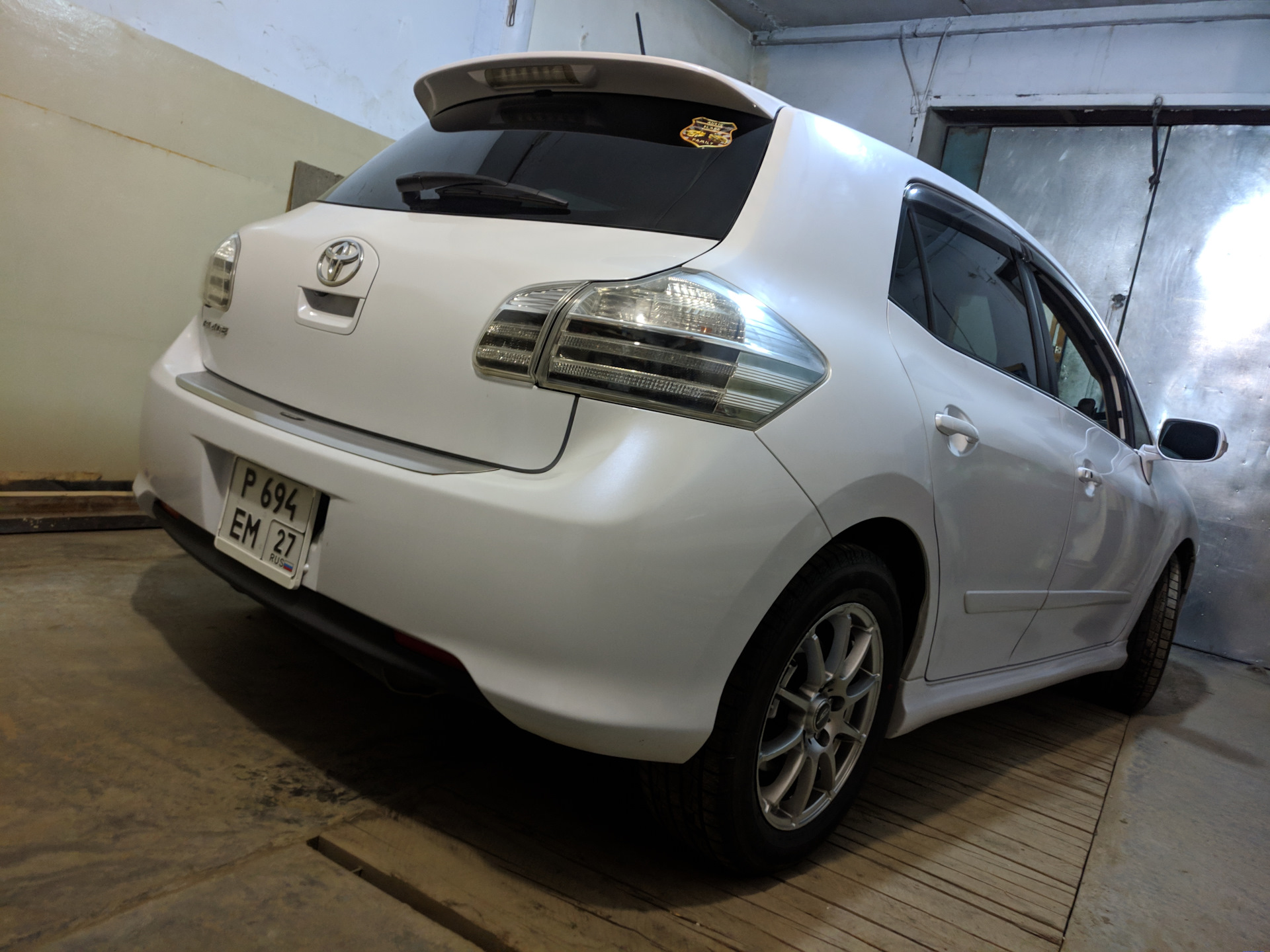 Наклеечки — Toyota Blade, 2,4 л, 2007 года | другое | DRIVE2