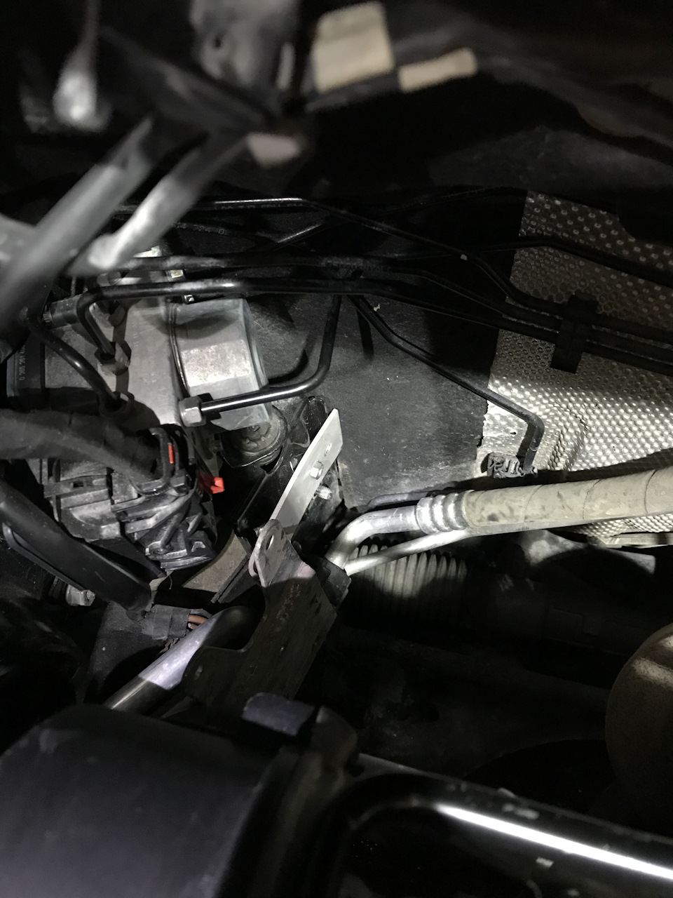 Патрубок вентиляции — Toyota Camry (XV40), 2,4 л., 2010 года | своими ...