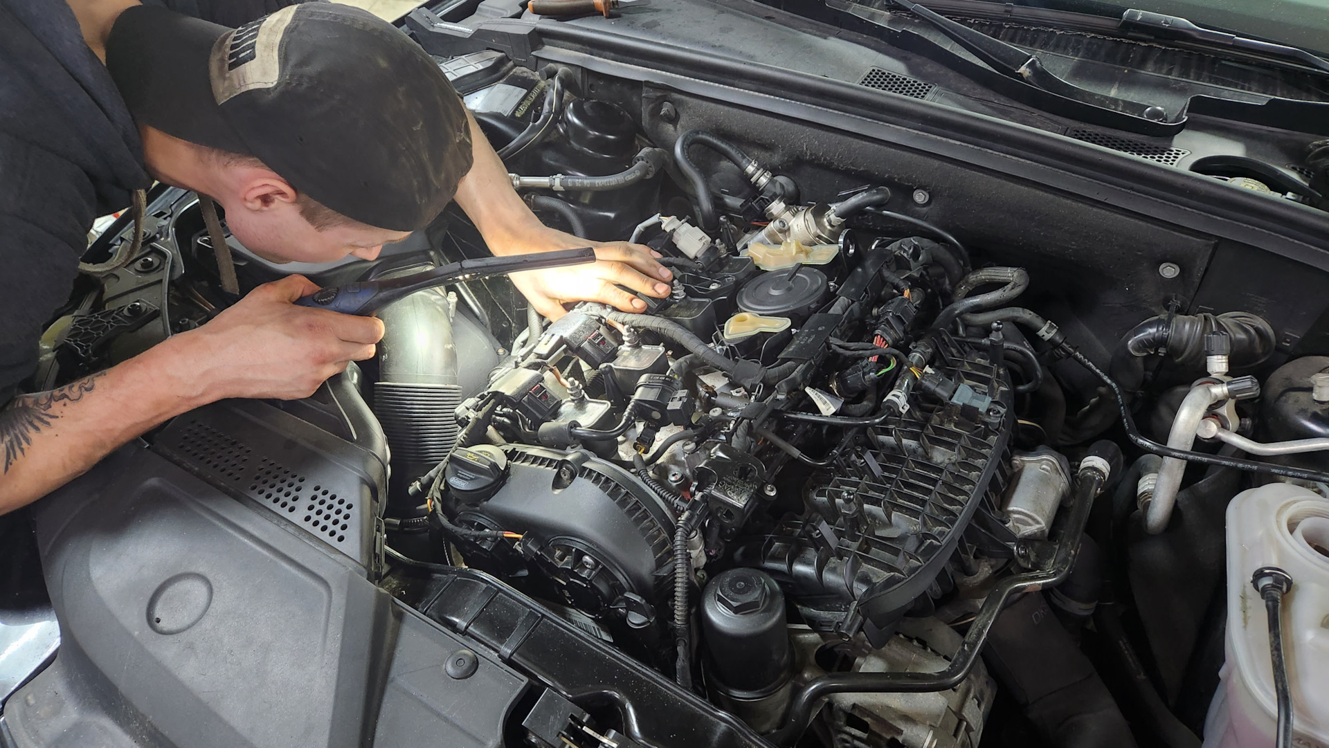 Замена масла в S-Tronic dl501, обводные трубки антифриза — Audi A4 (B8 ...