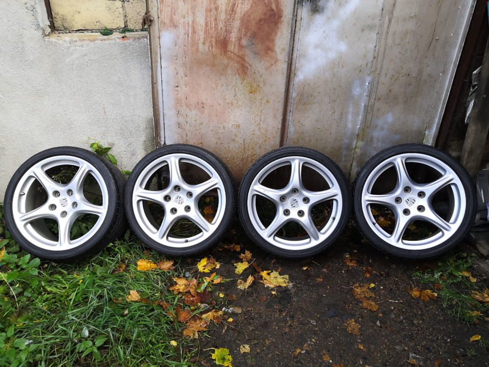 Литые диски Porsche 19 ET0 5x130 на Porsche 911 (997), Porsche 911 (996 ...
