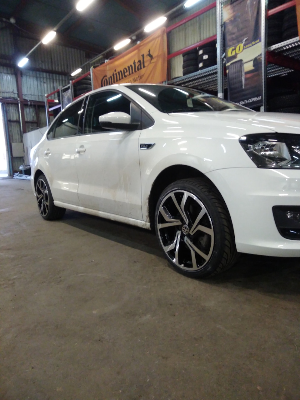 Переобулся — Volkswagen Polo Sedan, 1,6 л, 2019 года | шины | DRIVE2