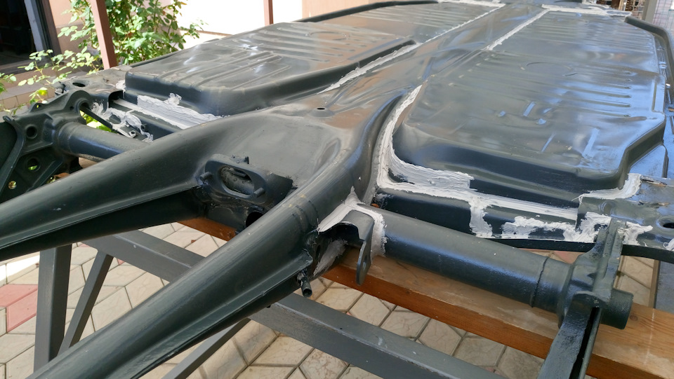 39835508 Крюк в багажник Volvo | Запчасти на DRIVE2