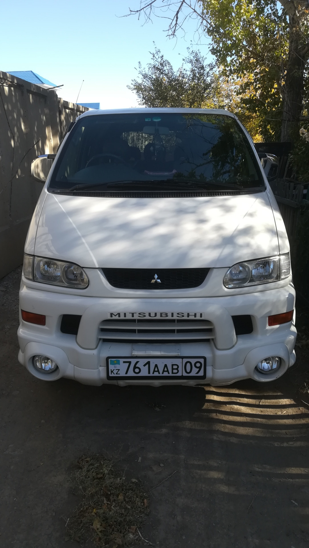 Доработки под себя — Mitsubishi Delica (L400), 3 л, 2005 года | своими руками | DRIVE2