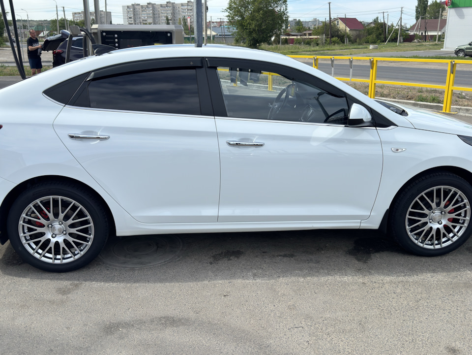 Диски + шины) — Hyundai Solaris (2G), 1,6 л, 2019 года | тюнинг | DRIVE2