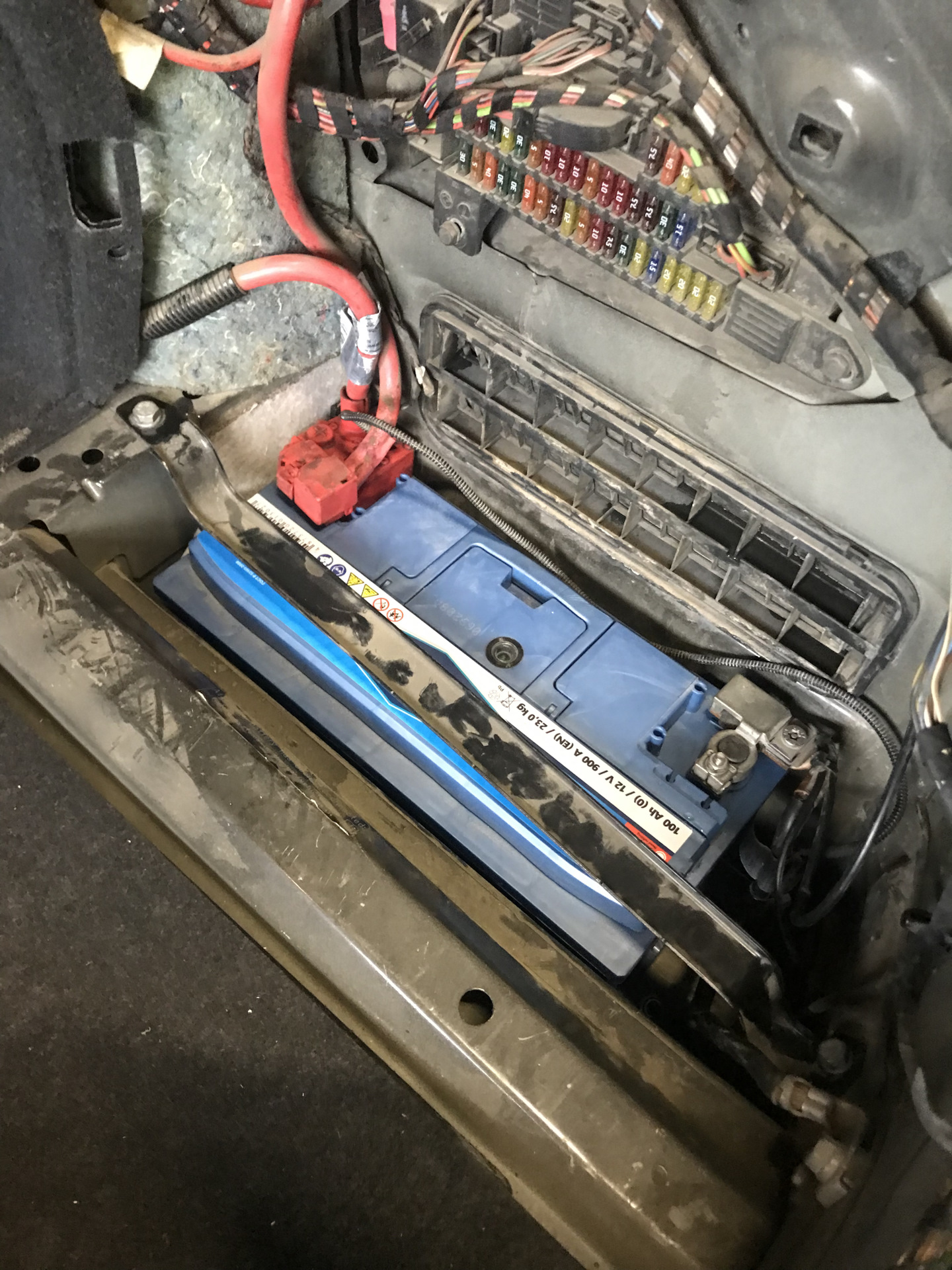 Датчик IBS — BMW 5 series (E60), 2,5 л, 2006 года | электроника | DRIVE2