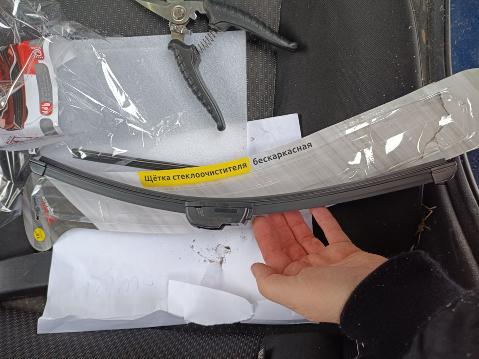 Задний дворник — KIA Rio X, 1,4 л, 2021 года | расходники | DRIVE2