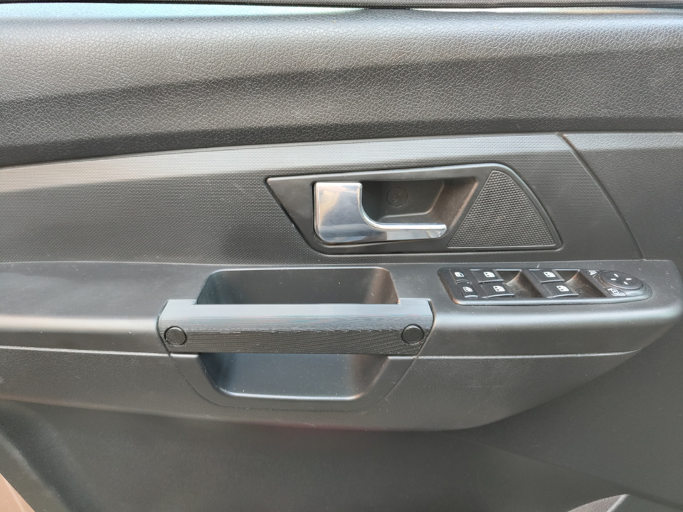 Ручки салона — УАЗ Patriot, 2,7 л, 2022 года | аксессуары | DRIVE2